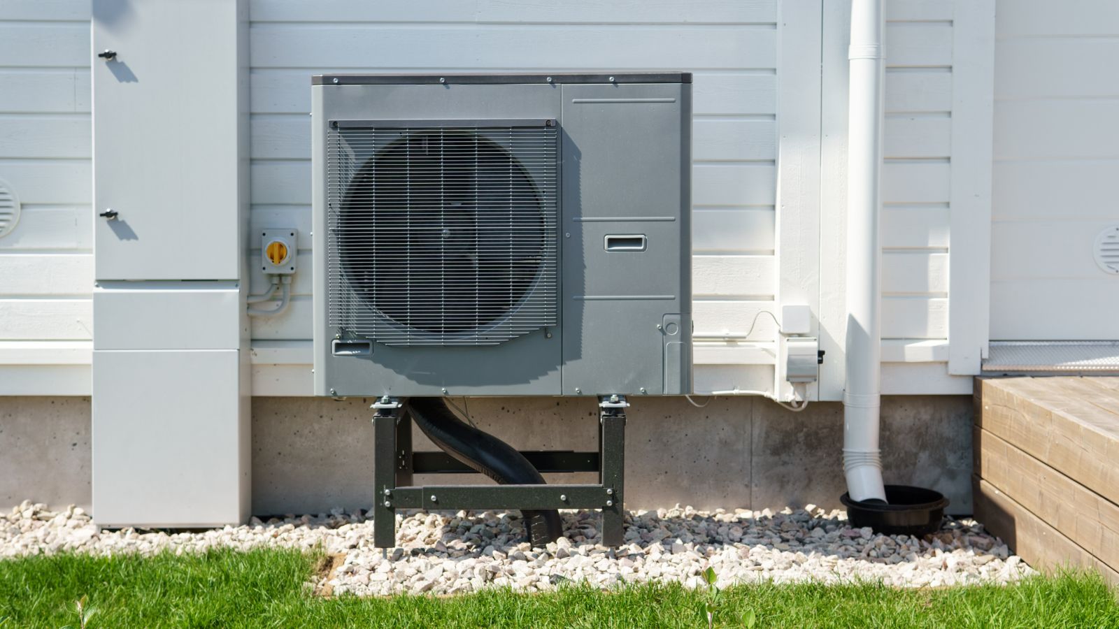 How to Minimise Noise in Air Source Heat Pumps - MEB Total